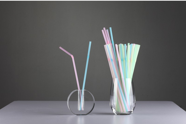 Biodegradable plastic straws with customizable colors